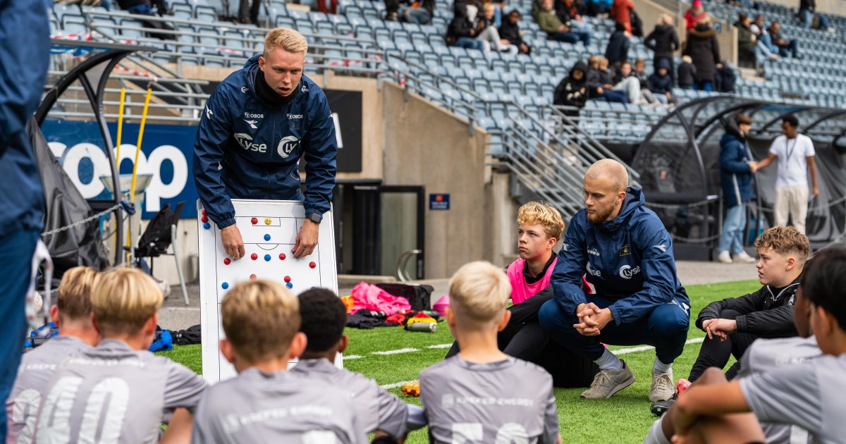 Fotballskoler / Viking